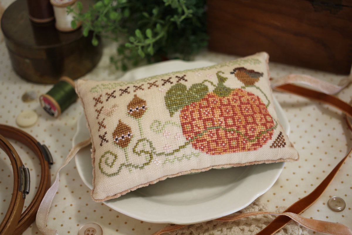Say hello to Pumpkin Faire! - October House Fiber Arts