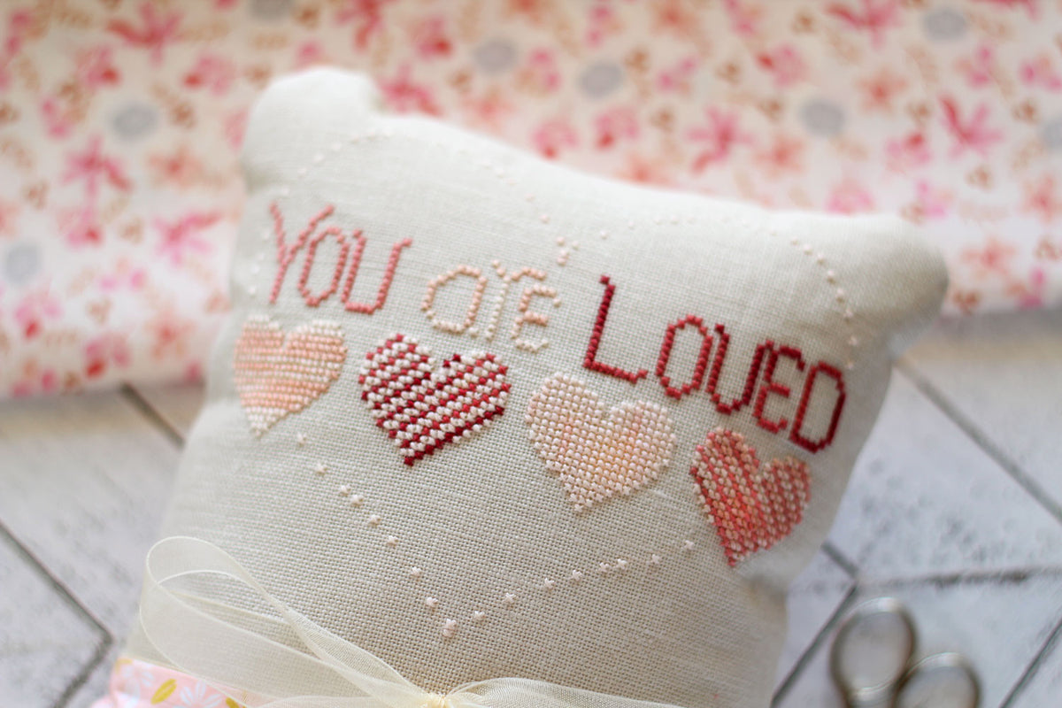 Cross Stitch Freebies - October House Fiber Arts